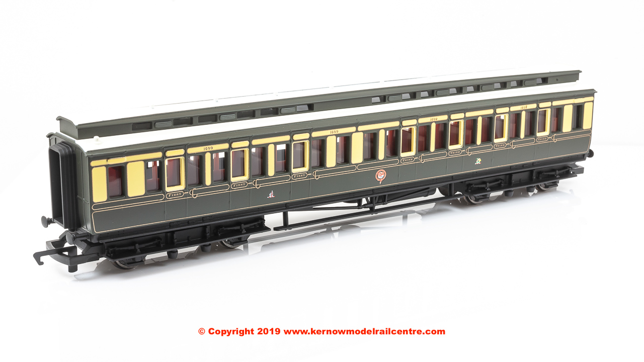 R4899 Hornby GWR C15 Clerestory Corridor Composite Coach